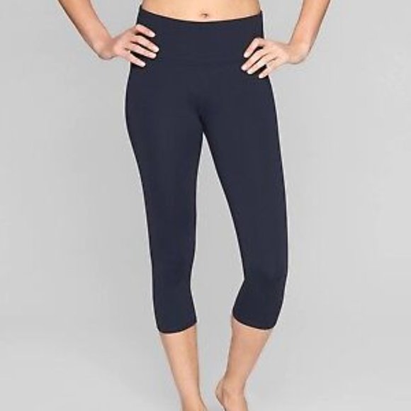 Athleta | Pants & Jumpsuits | Athleta High Rise Navy Chaturanga Active Capris Size Large | Poshmark